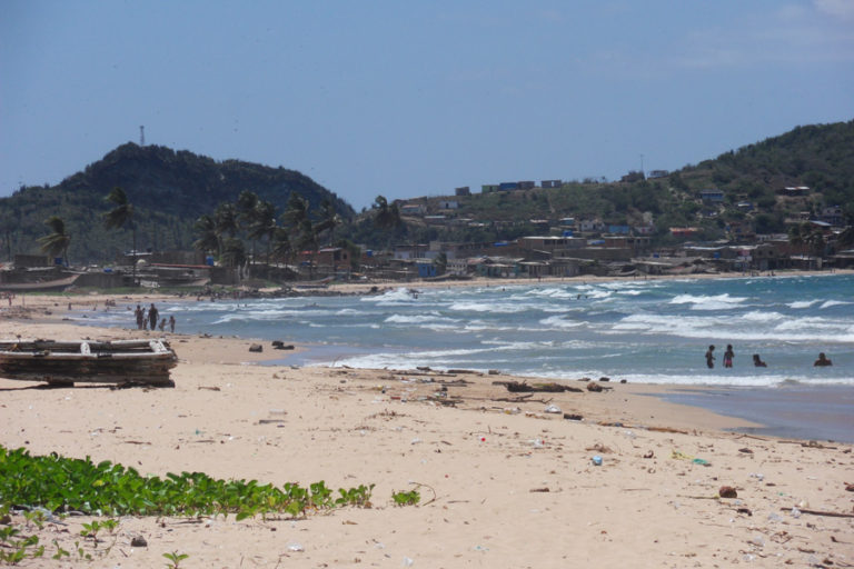 Playa Los Cocos | World Around Me